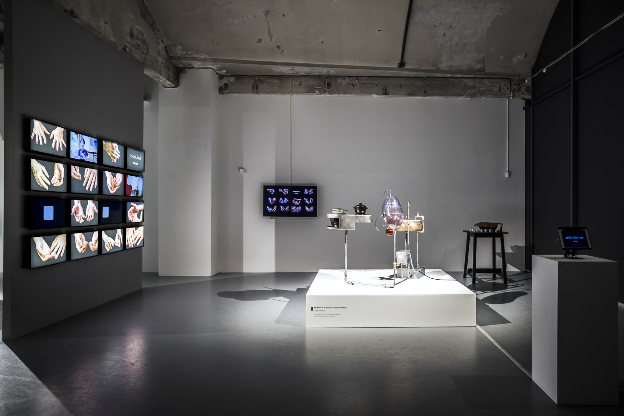 Mother's Hand Taste - The Common Table